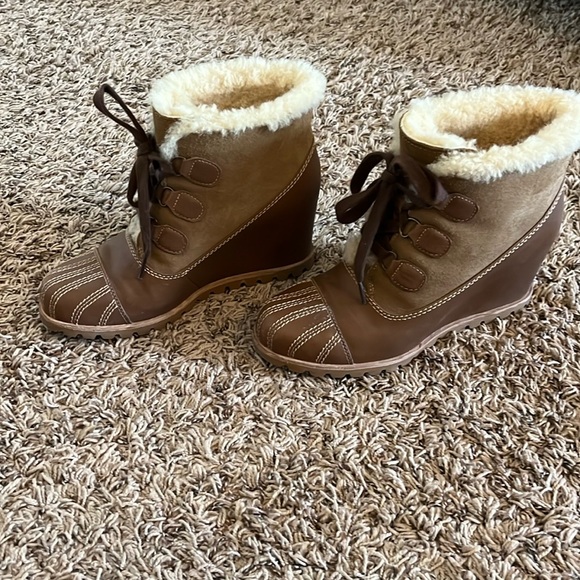UGG | Shoes | Ugg Wedge Booties | Poshmark